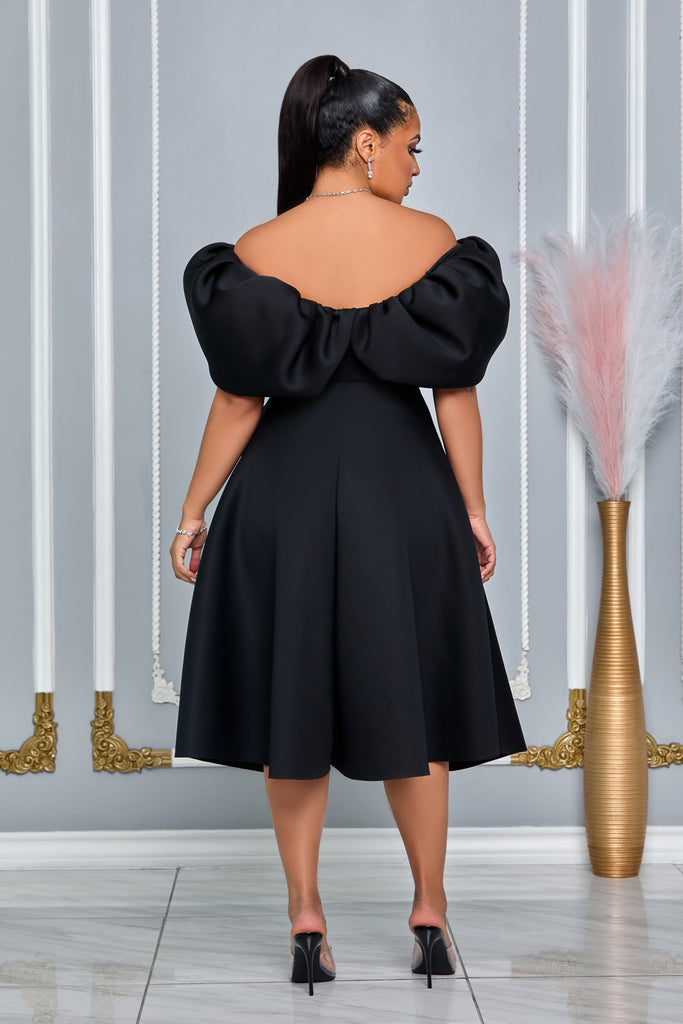 OFF SHOULDER BUBBLE RUFFLE DETAIL FIT-AND-FLARE MIDI DRESS (BLACK ...